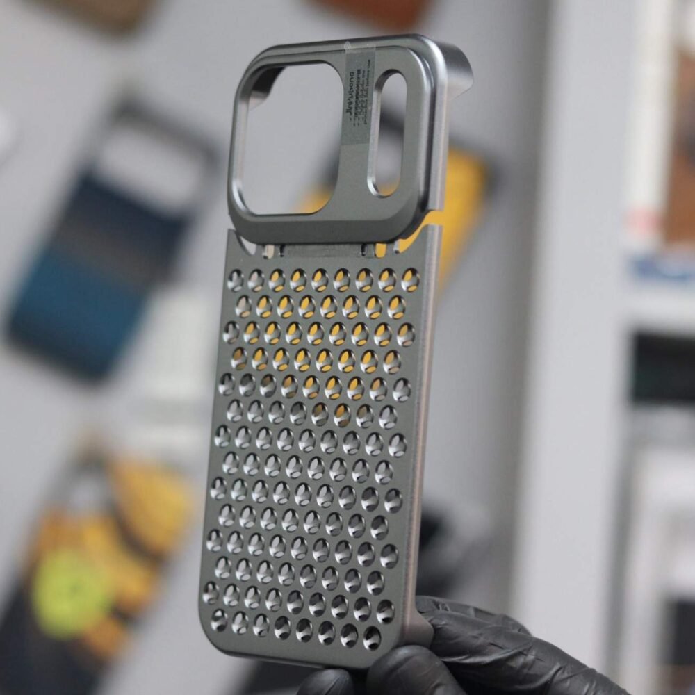 Metal Fragrance Anti Heat Case-Grey-iPhone 17 Pro Max - MobiiCare