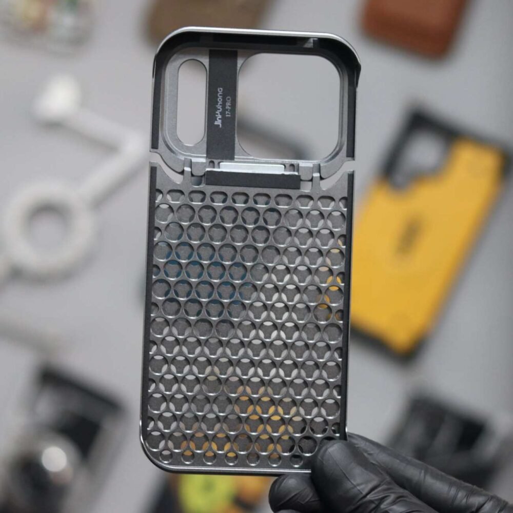 Metal Fragrance Anti Heat Case-Grey-iPhone 17 Pro Max - MobiiCare
