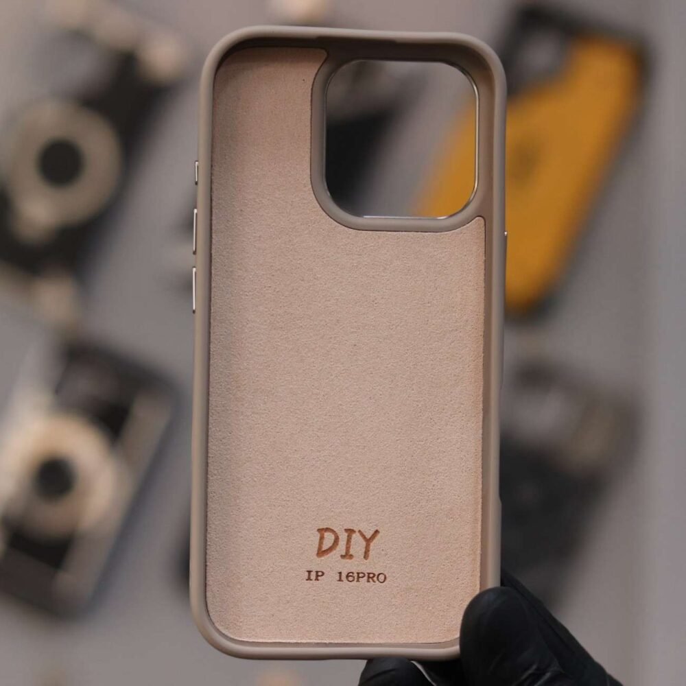NFC Display Case-Desert-iPhone 16 Pro - MobiiCare