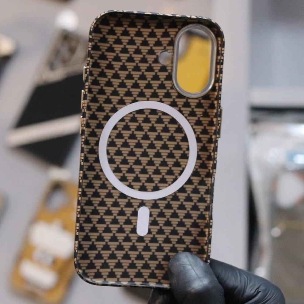Slim Nano Fiber Case-Brown Gold texture-iPhone 16 - MobiiCare