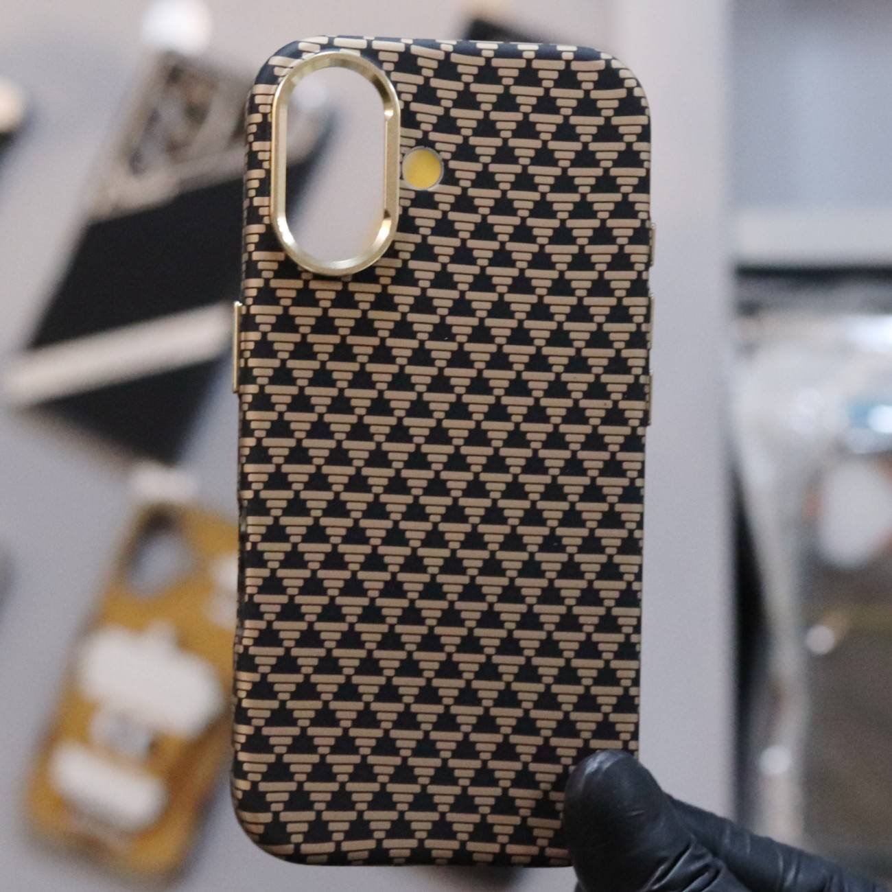 Slim Nano Fiber Case-Brown Gold texture-iPhone 16 - MobiiCare